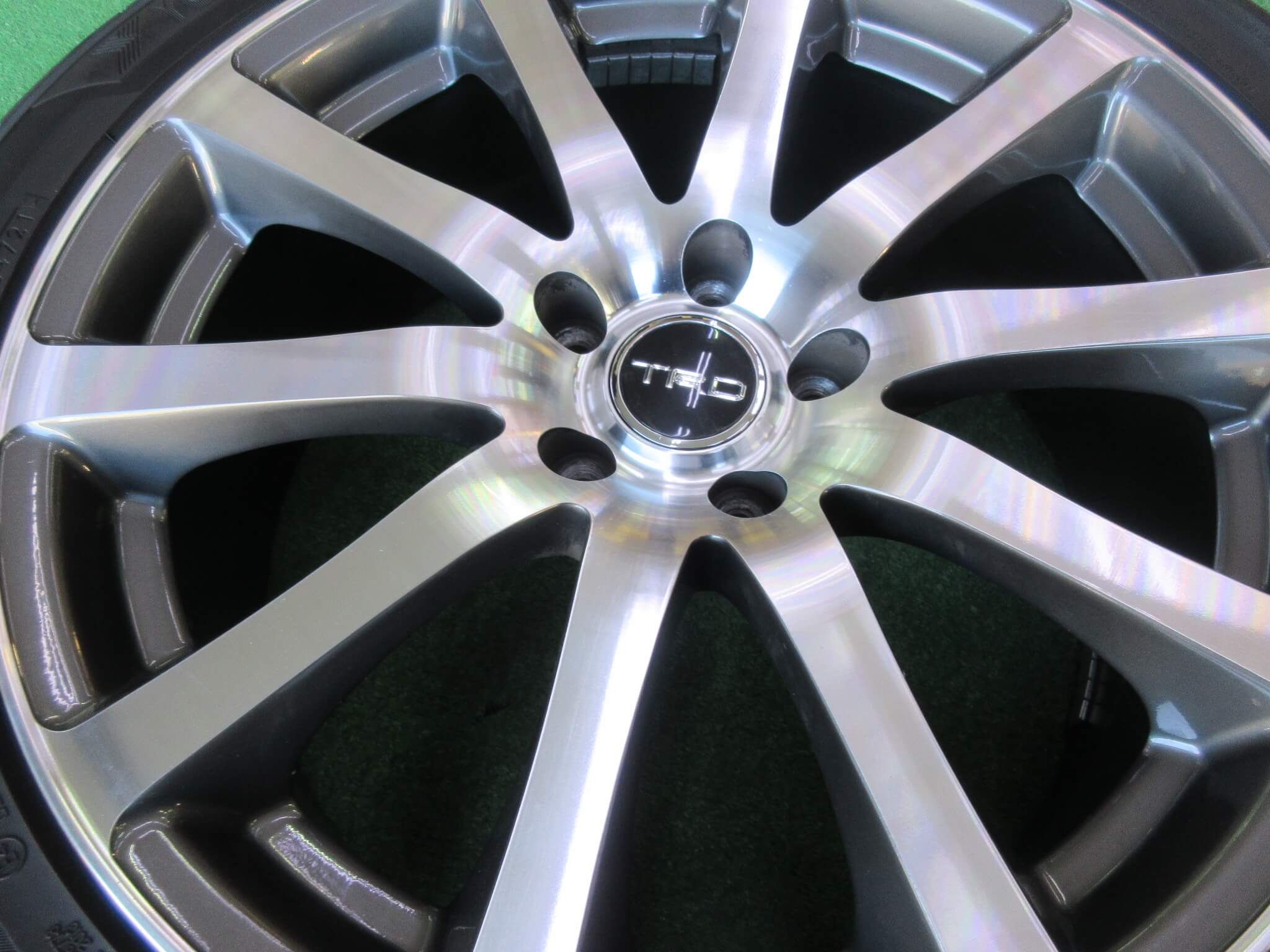 TRD TF4 ヨコハマ アドバン フレバ