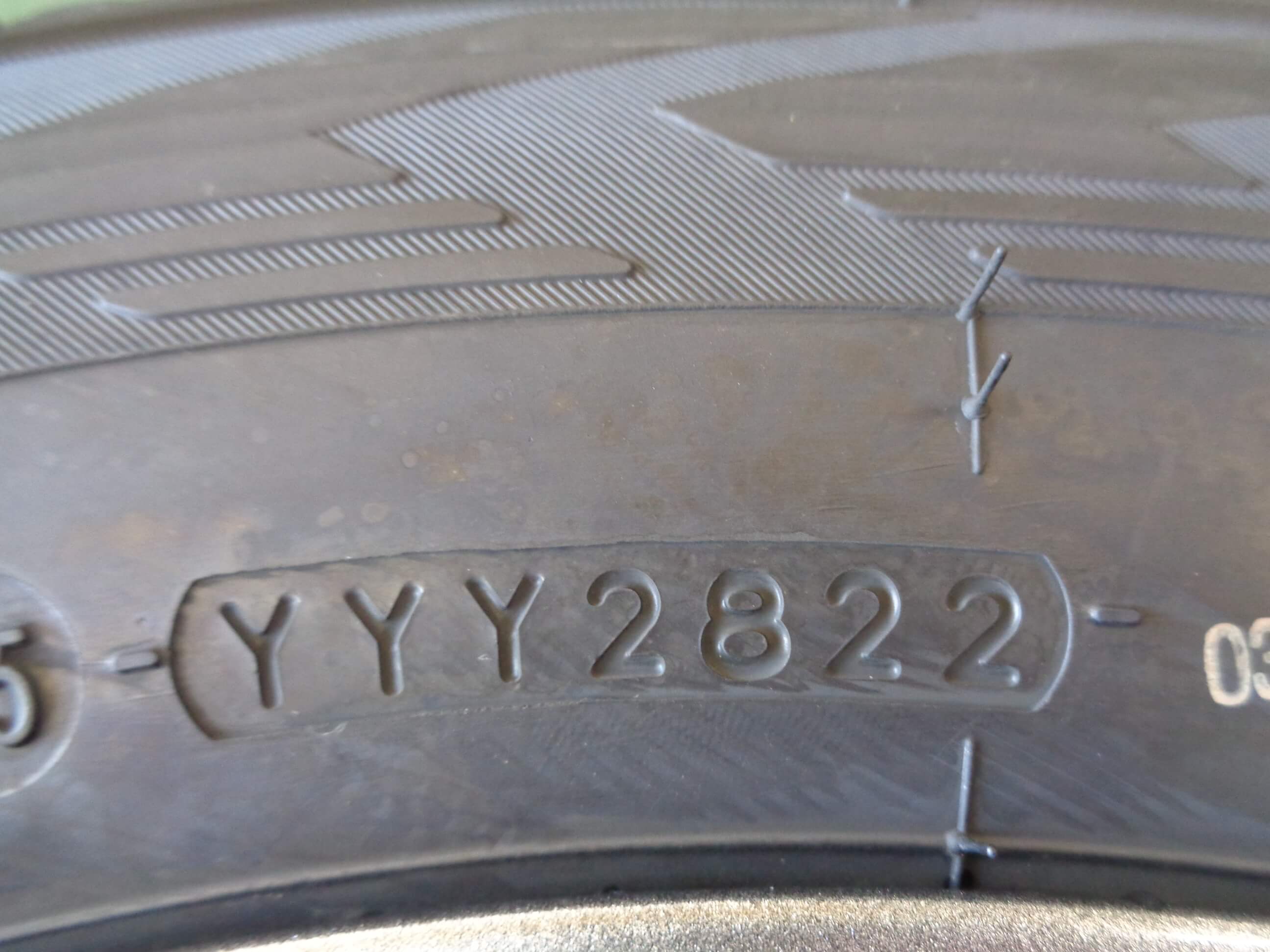 ヨコハマ アイスガードSUV G075