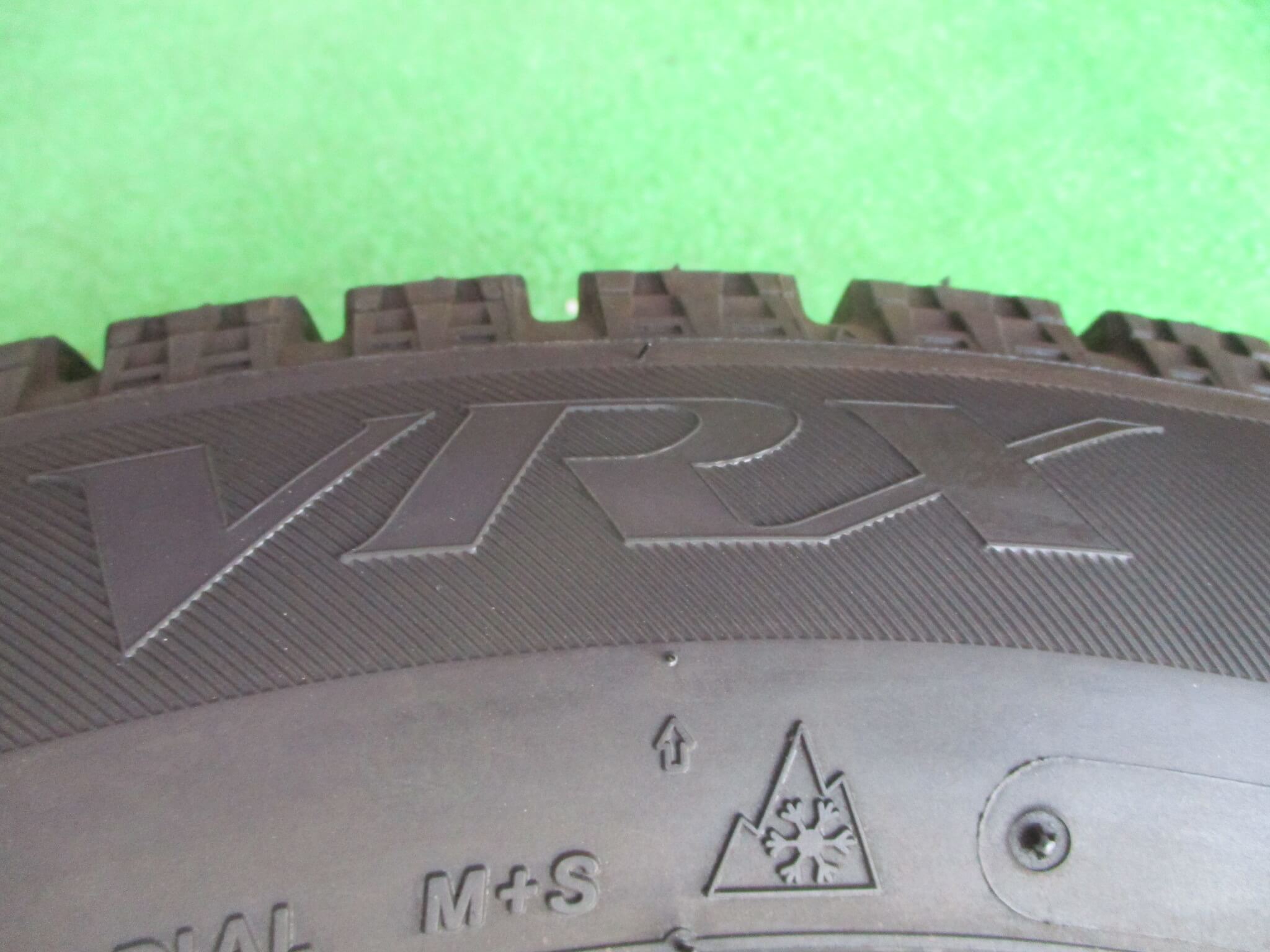 ブリヂストン ブリザック VRX