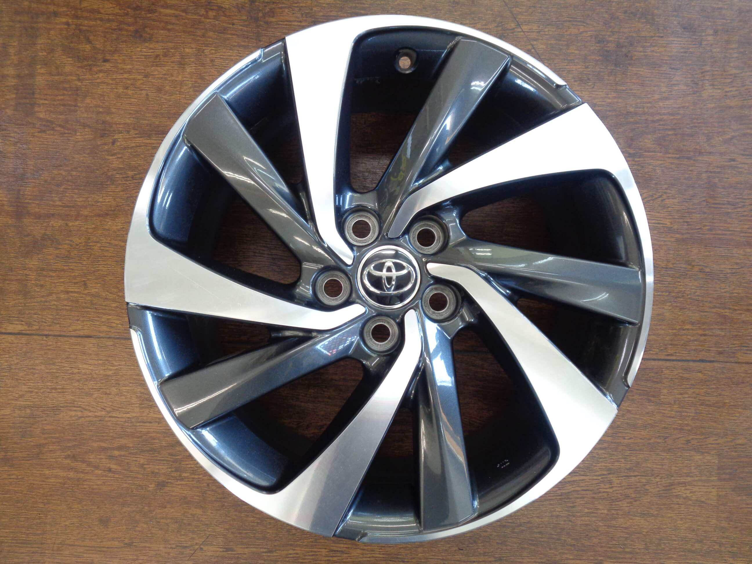 トヨタ 60系ハリアー純正