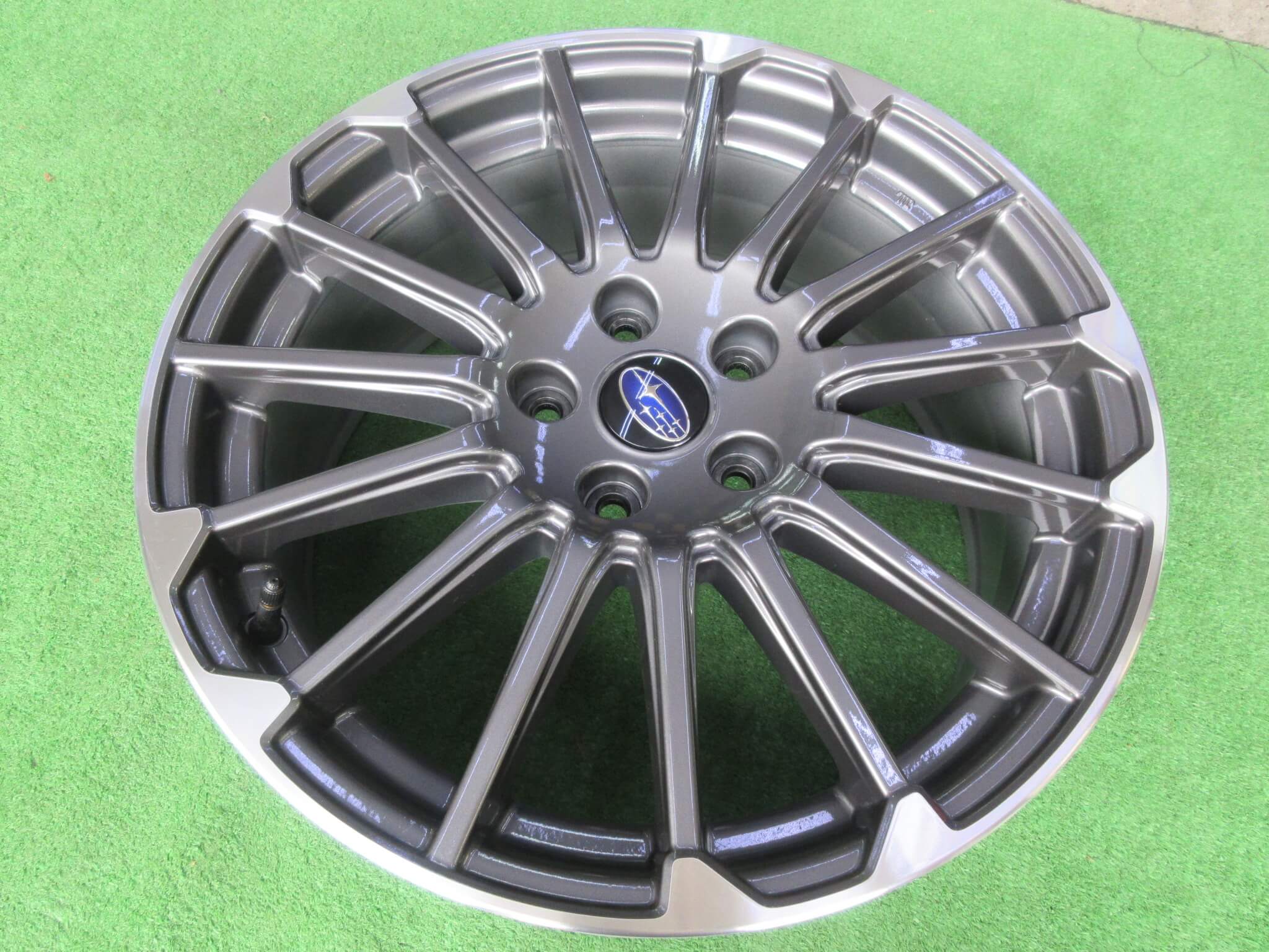 スバル VMレヴォーグSTI純正ホイール